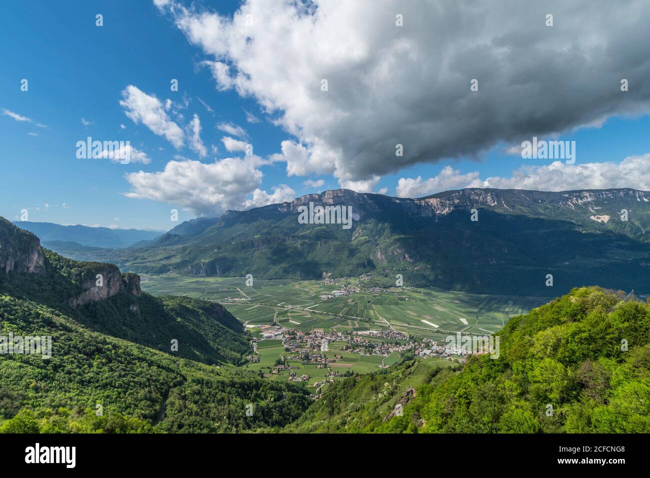 Italy, Trentino-South Tyrol, Alto Adige, Alto Adige, Etschtal, Terlan ...