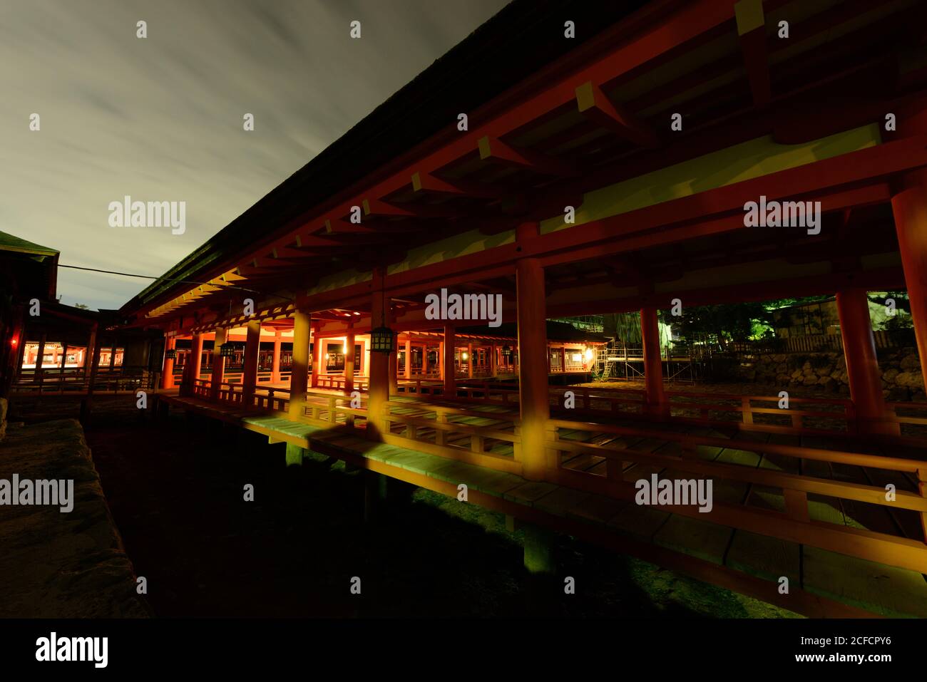 Illuminated shrine hi-res stock photography and images - Alamy