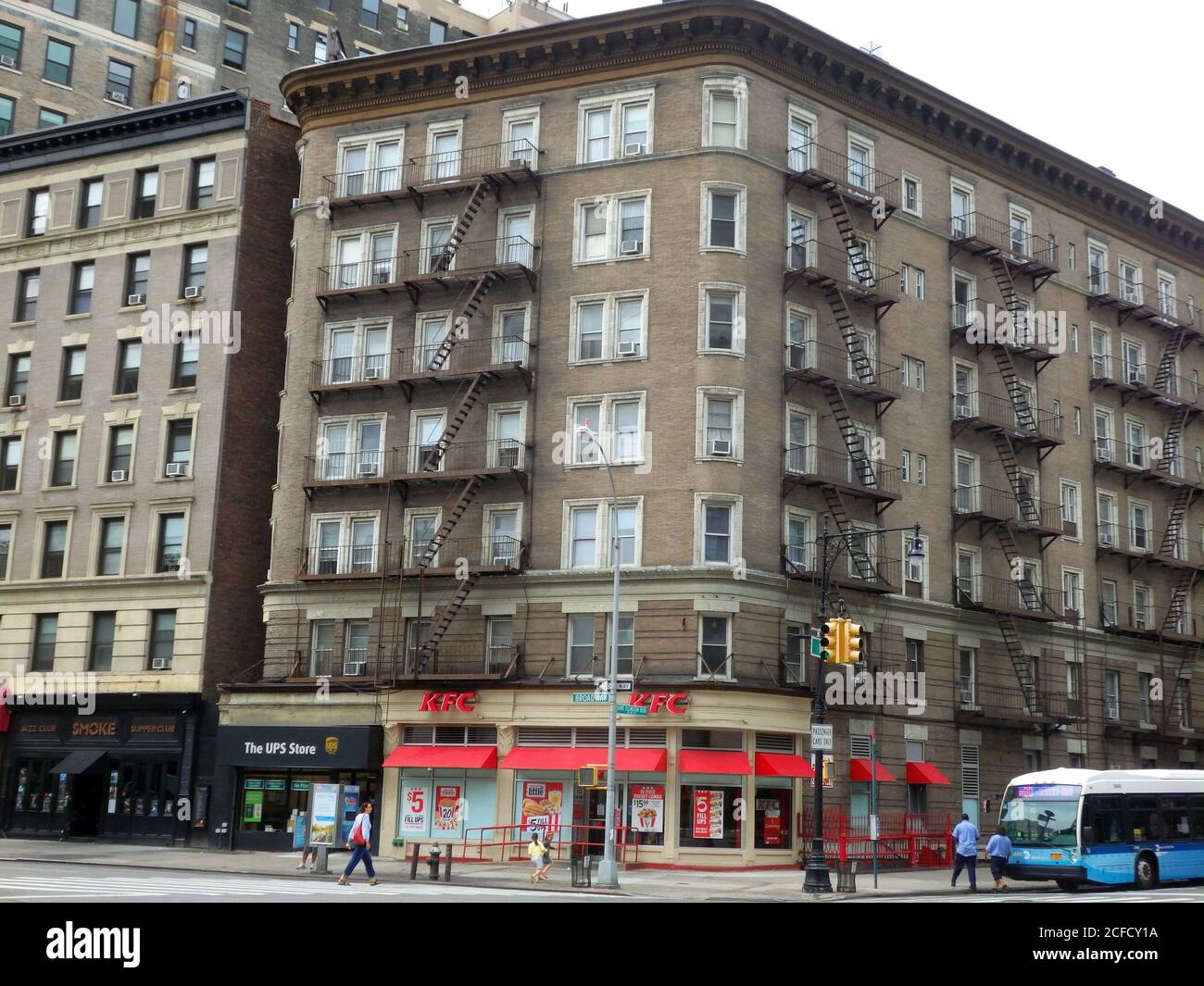New York City apartment building, Manhattan, United States Stock Photo ...