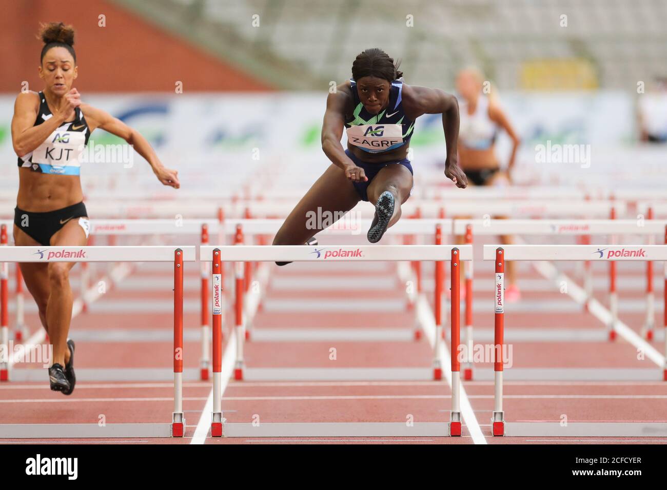 Brussels, Belgium. 4th Sep, 2020. Belgium's Anne Zagre (R) competes ...