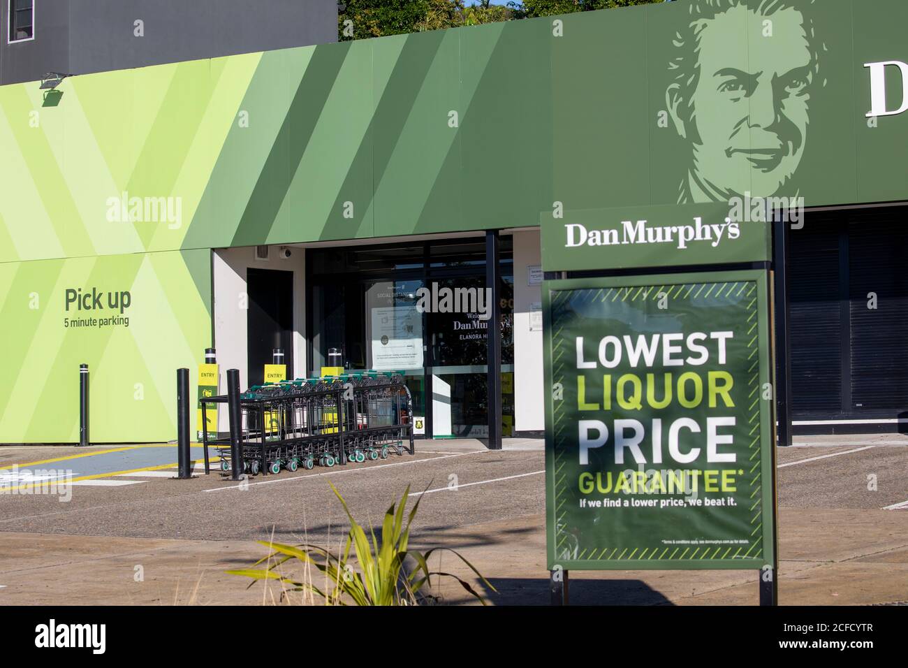 Dan murphys liquor store hi-res stock photography and images - Alamy