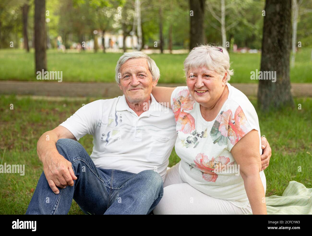 Senior citizens having fun hi-res stock photography and images - Alamy
