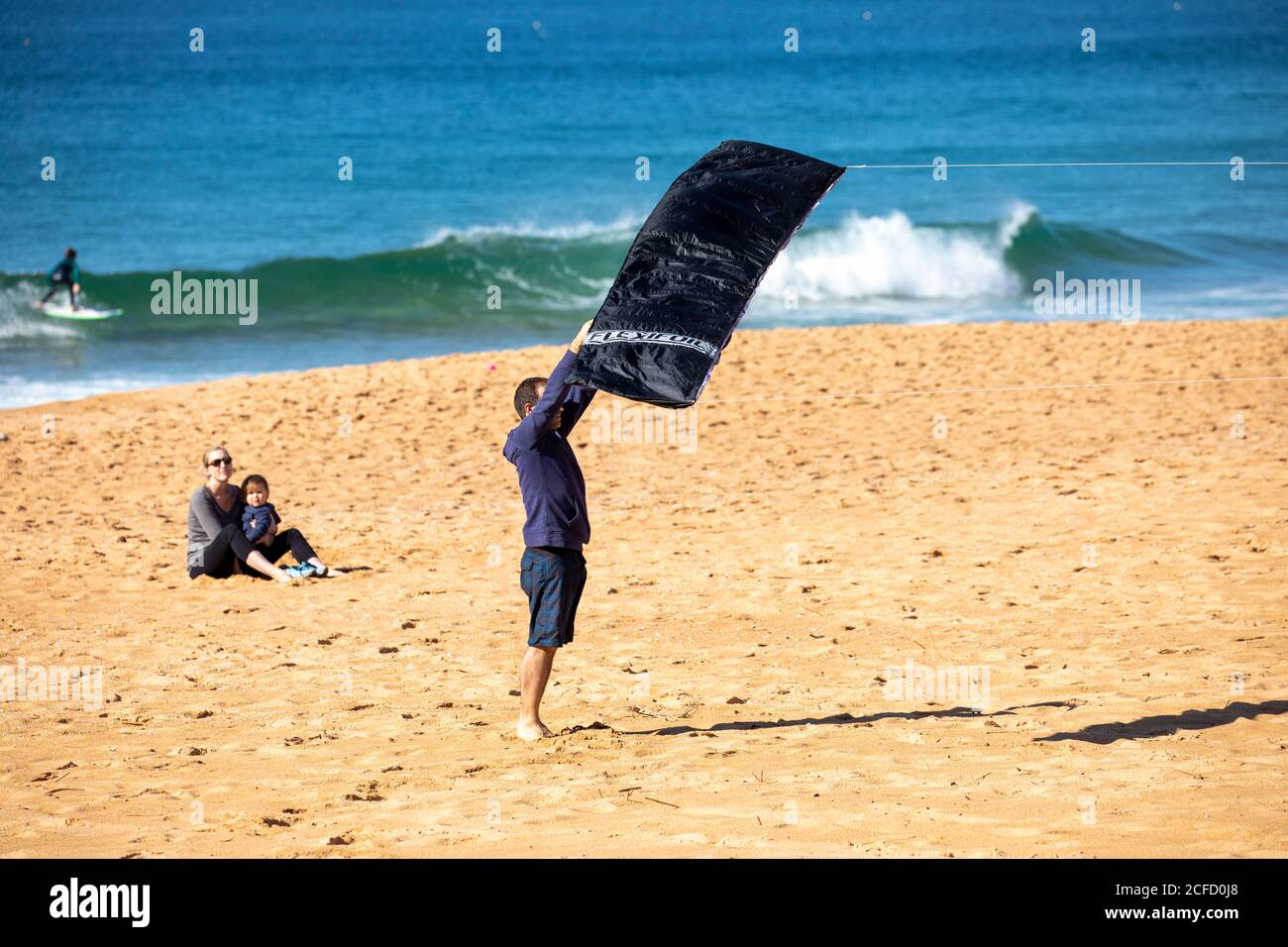 Launch kite hi-res stock photography and images - Alamy