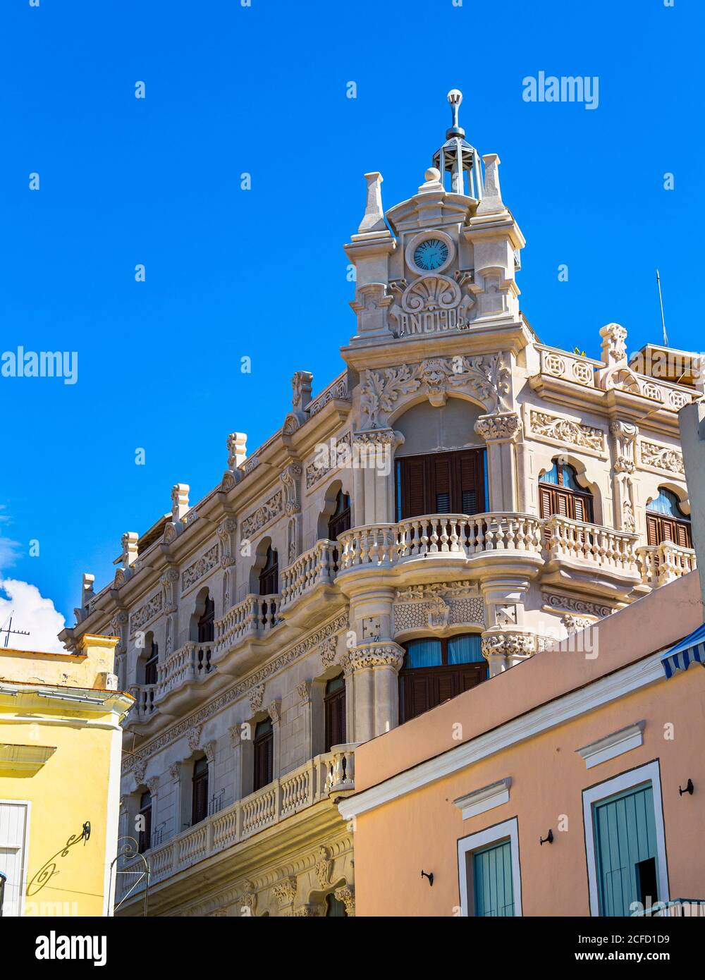 'Plaza Vieja' - square with colorful Cuban house facades in colonial ...