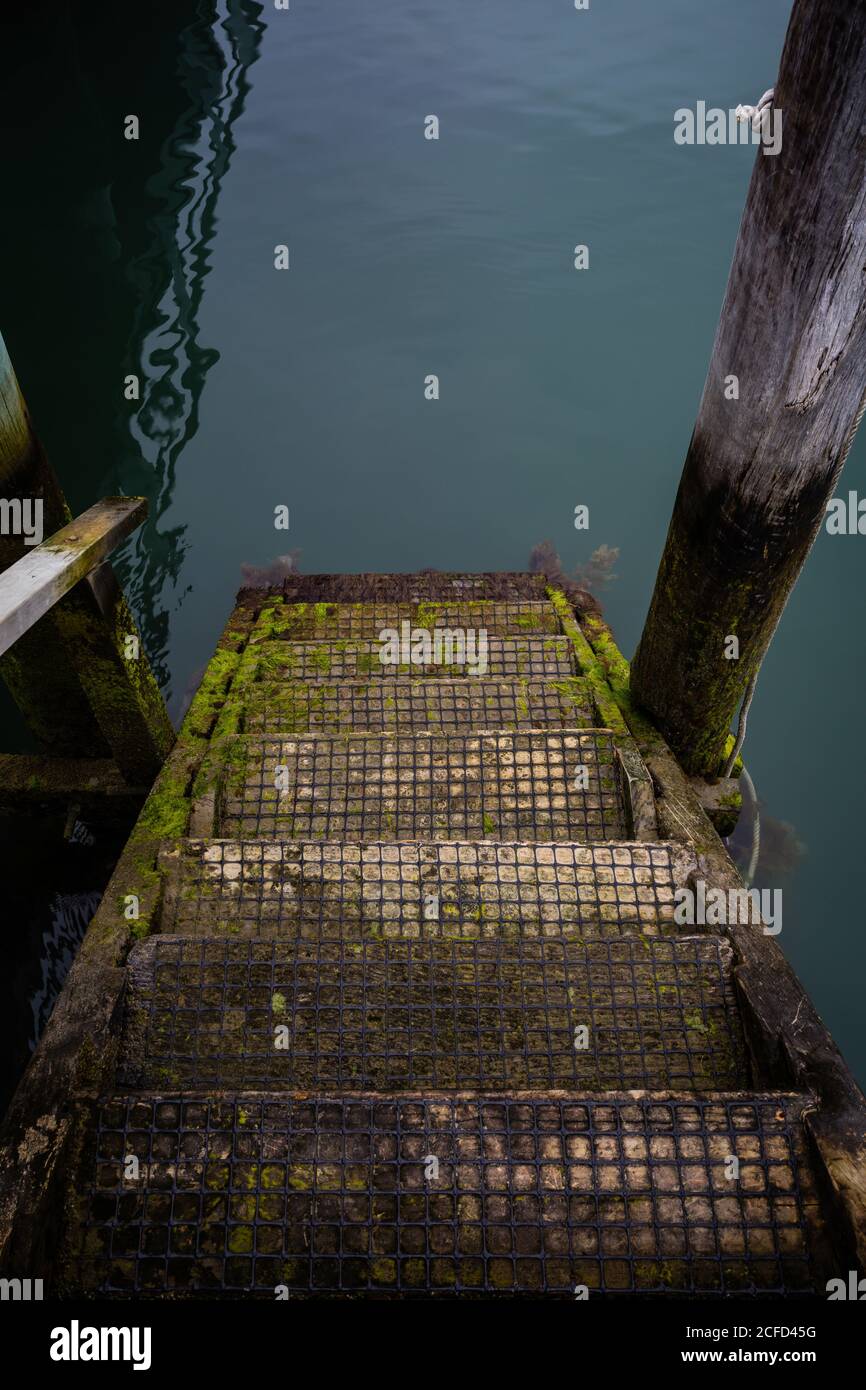 Harborfront cottage hi-res stock photography and images - Alamy