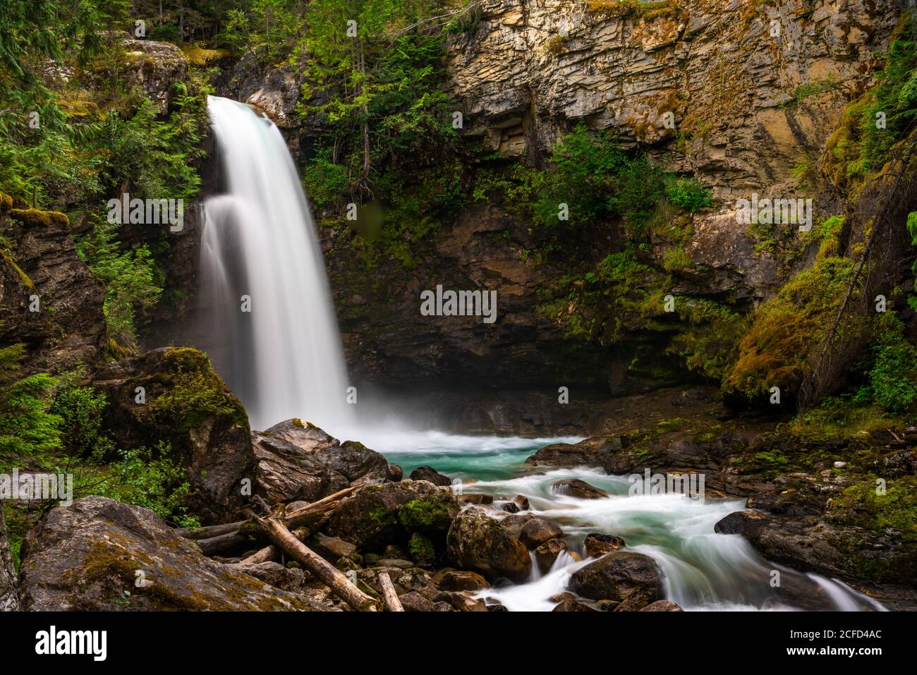 Sutherland falls british columbia hi-res stock photography and images ...