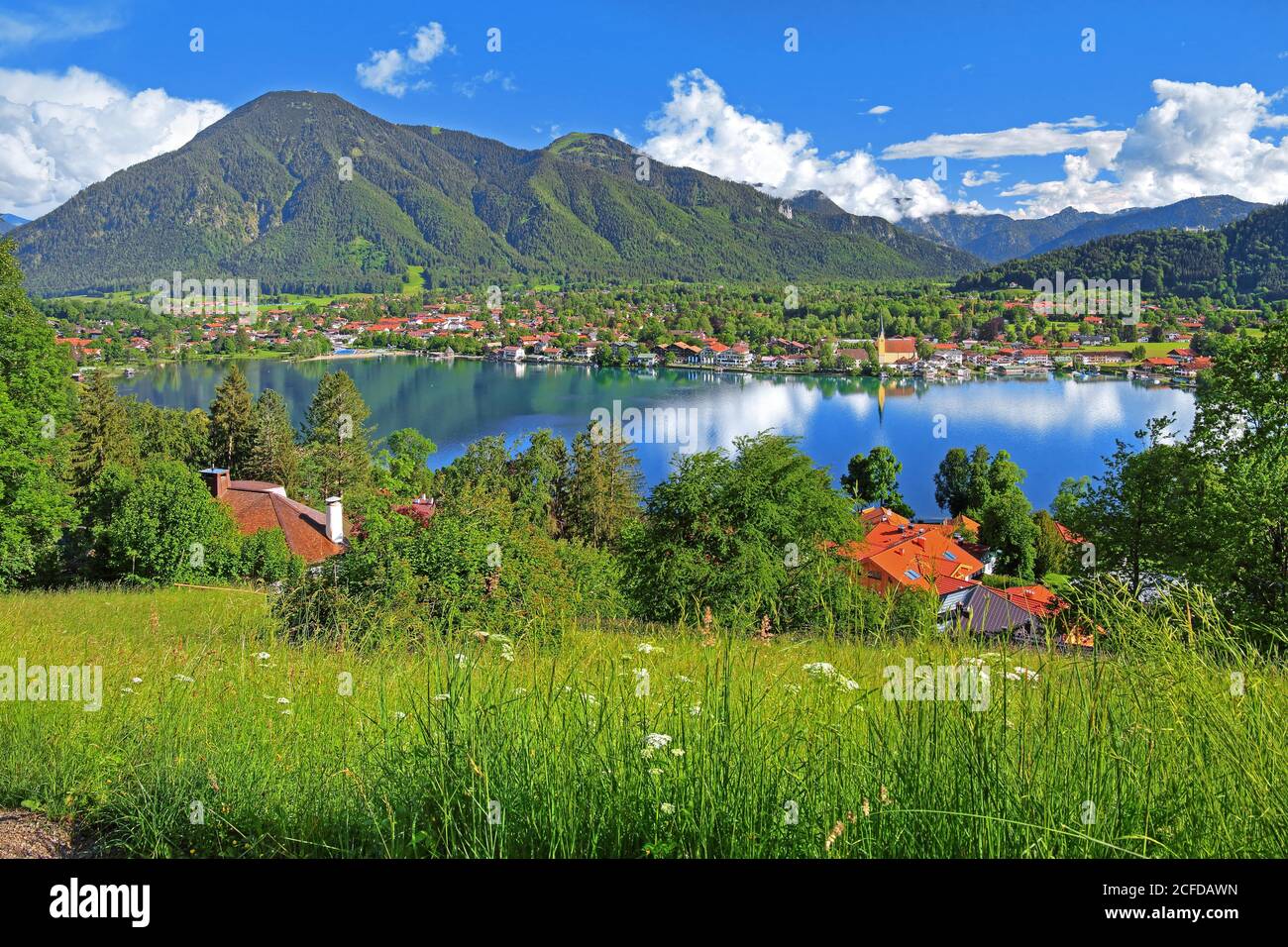 Bavarian foothills of the alps bavarian alpine foreland hi-res stock ...