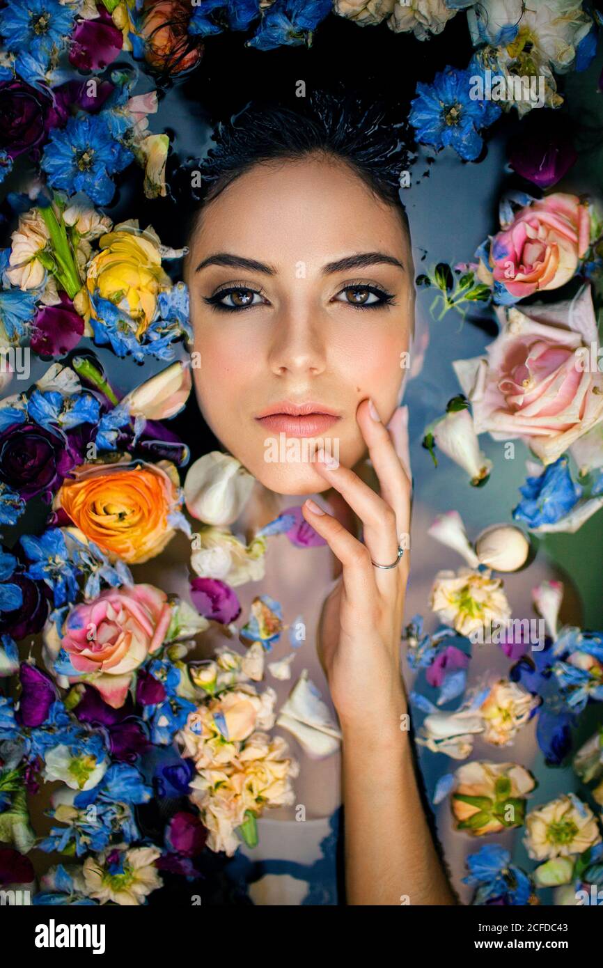 Relaxing bath hi-res stock photography and images - Alamy