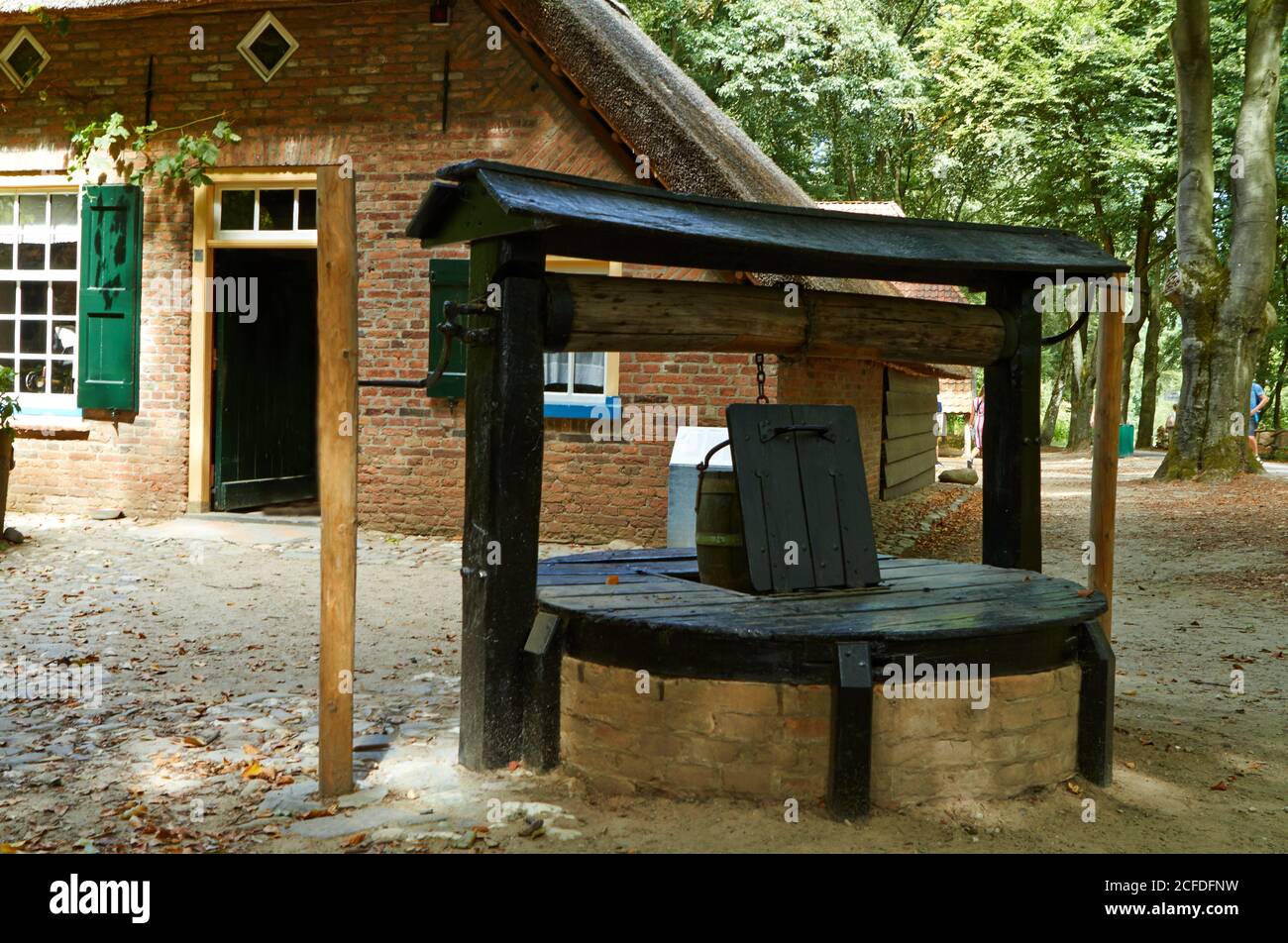 Netherlands traditional architecture, old dutch houses and Well Stock ...