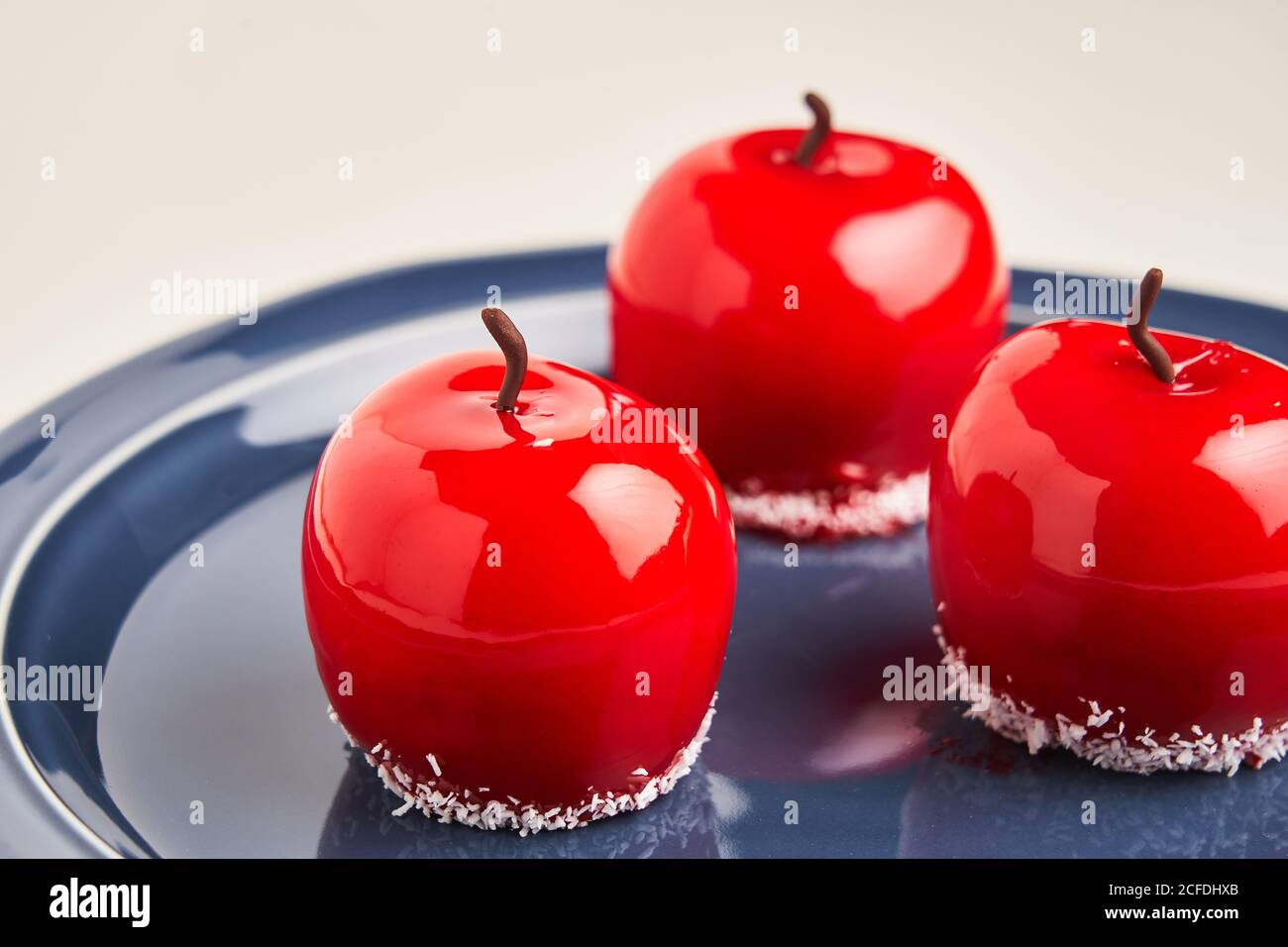 Apple shaped hi-res stock photography and images - Alamy