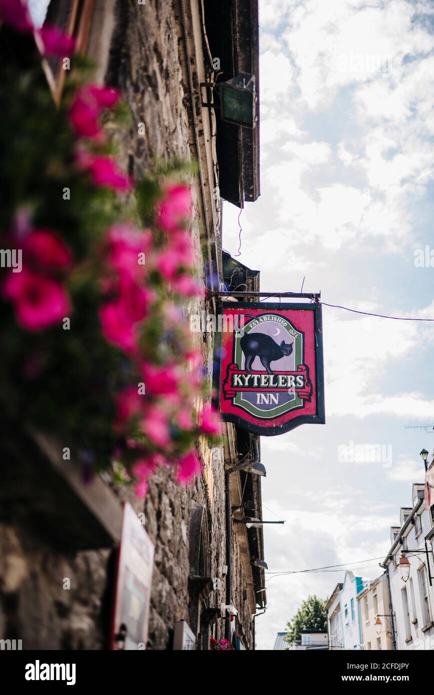 Kilkenny kytelers pub hi-res stock photography and images - Alamy