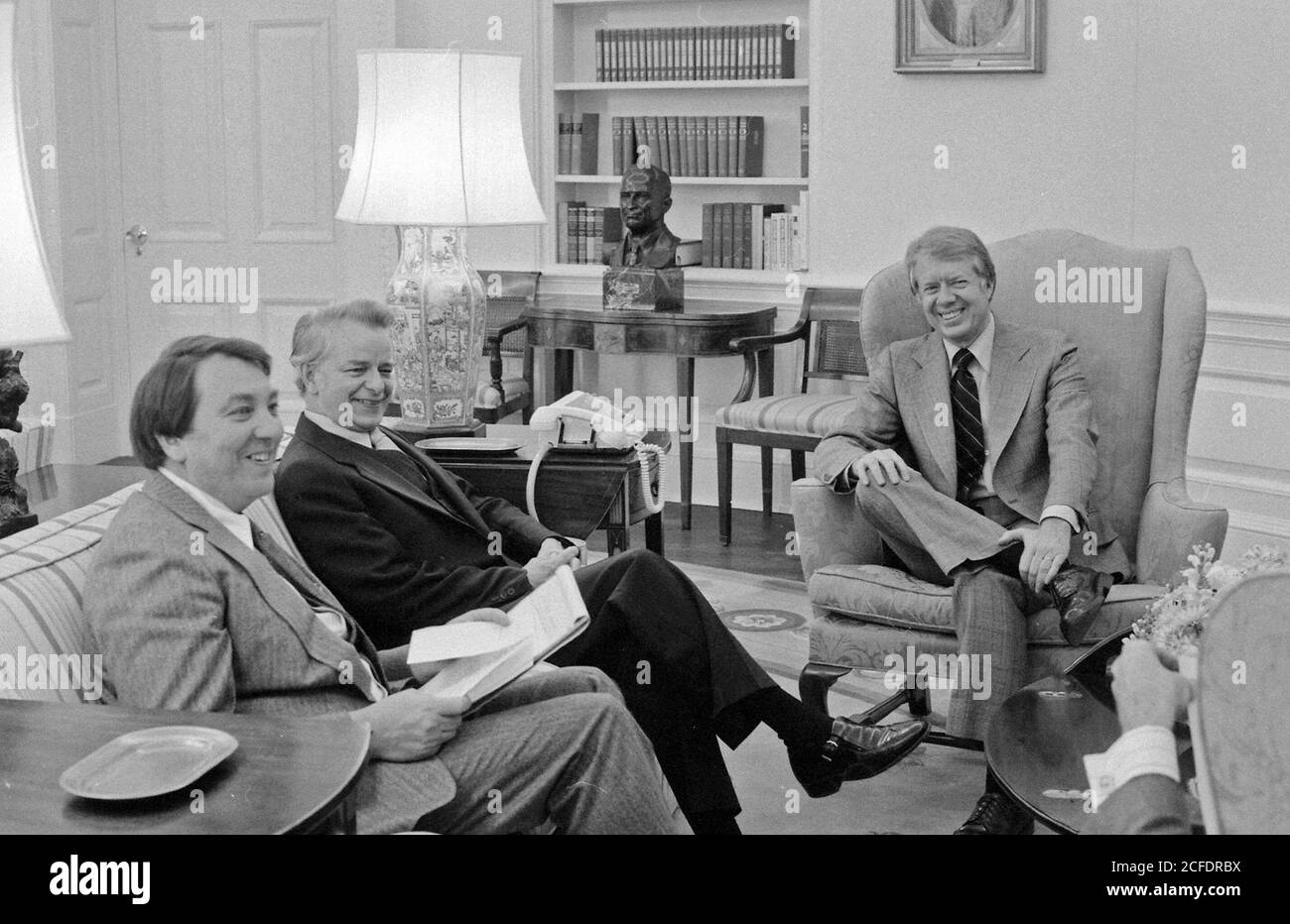 Oval office 1970s hi-res stock photography and images - Alamy