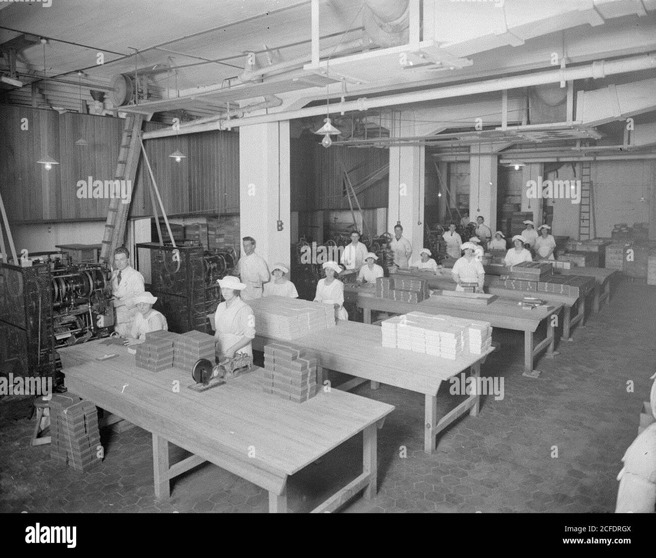 1940s packaging Black and White Stock Photos & Images - Alamy