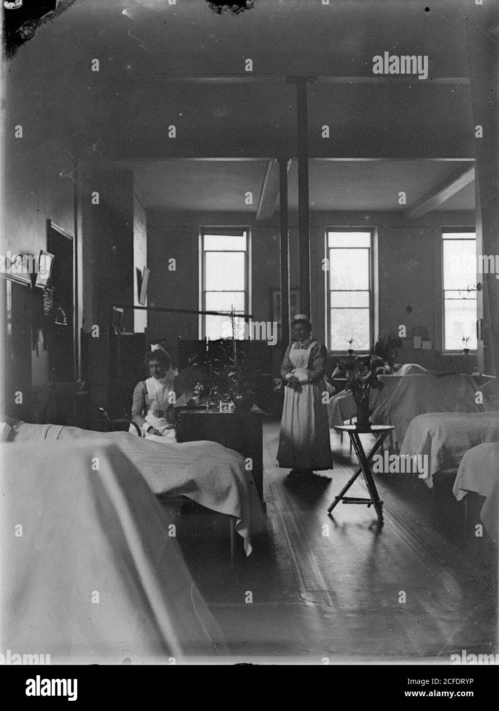 1940s hospital ward hi-res stock photography and images - Alamy