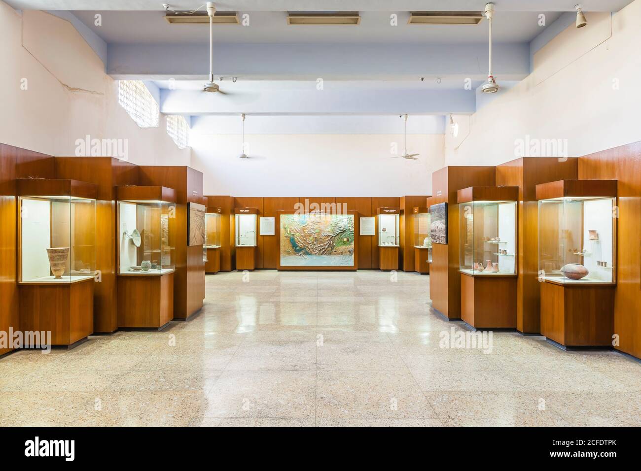 Prehistoric Gallery, interior of National Museum of Pakistan, Karachi ...