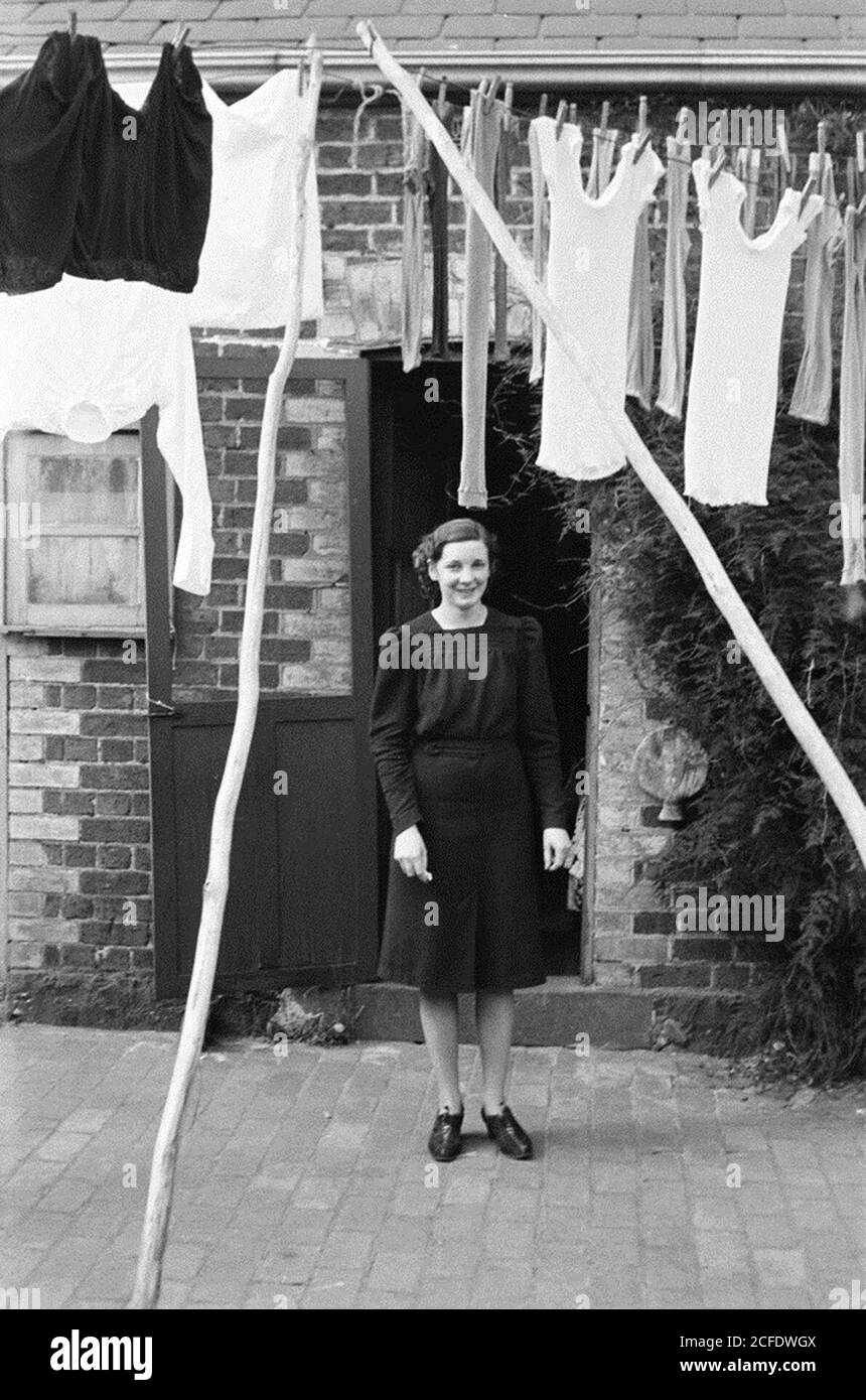 Washing Line Vintage High Resolution Stock Photography and Images - Alamy