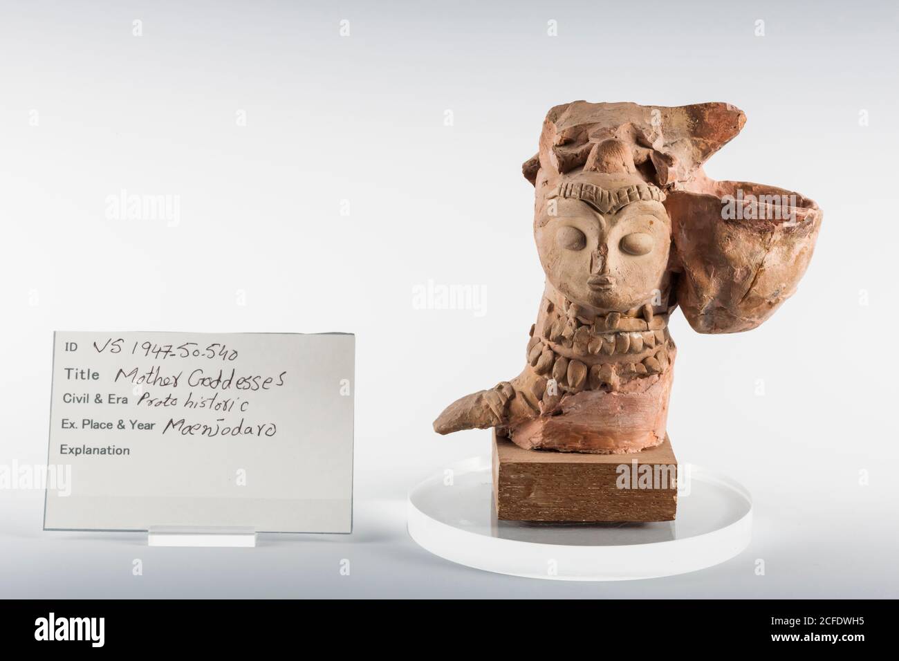 Indus valley civilization goddess hi-res stock photography and images ...