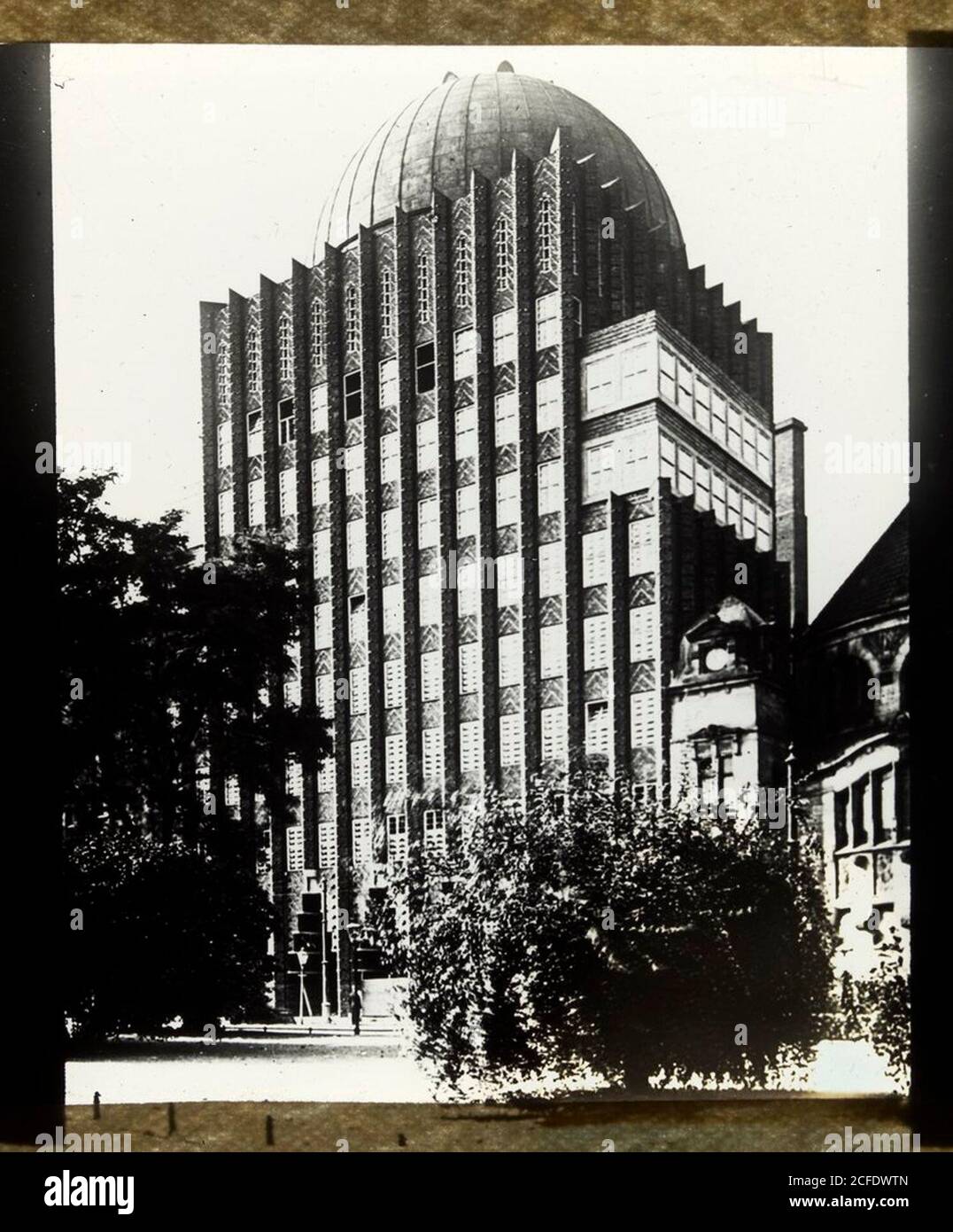 1940s building design hi-res stock photography and images - Alamy