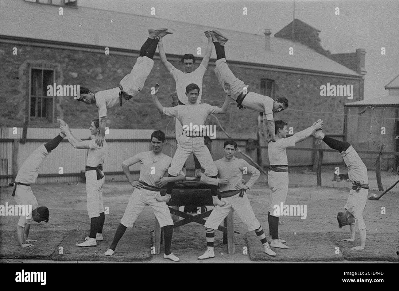 Human pyramid retro hi-res stock photography and images - Alamy