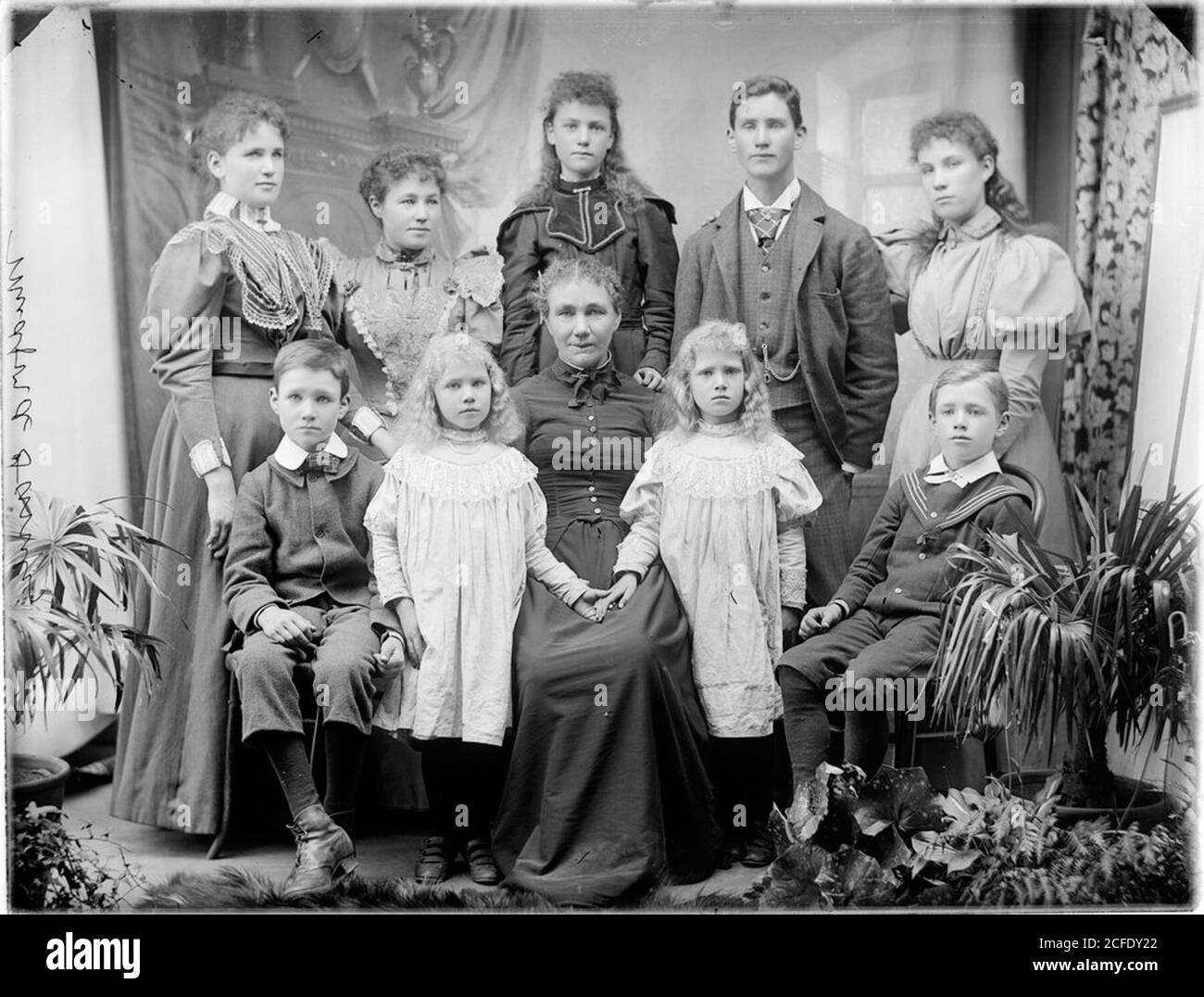 Mother Of Many Children High Resolution Stock Photography and Images ...