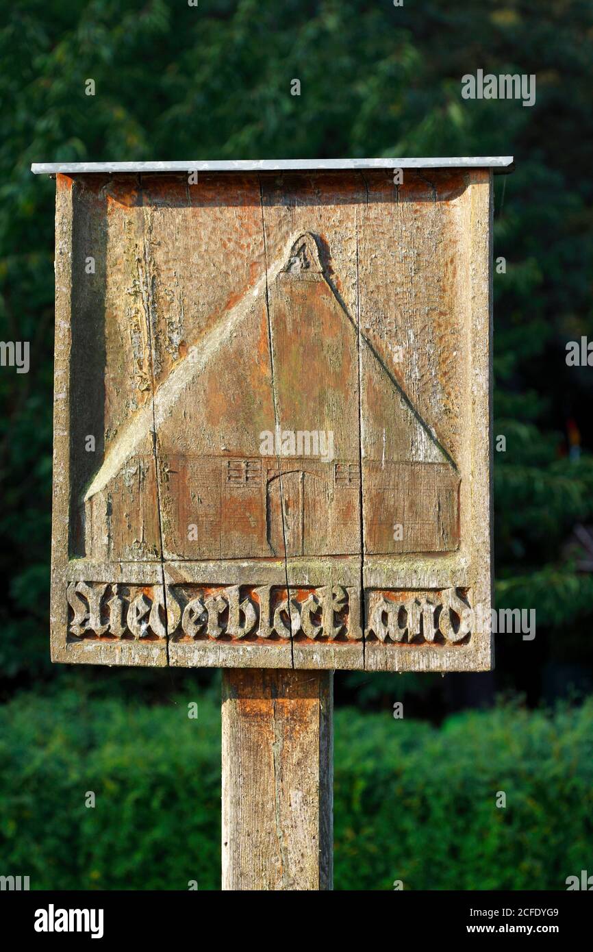 Old wooden sign Niederblockland in Bremer Blockland, Bremen, Germany ...