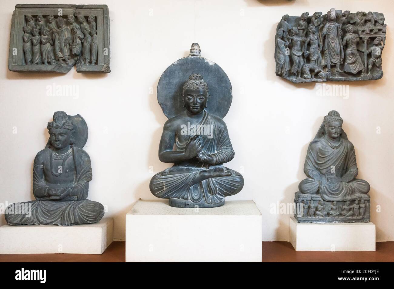 Ancient Buddhism stone carving collections, Gallery of Gandhara ...
