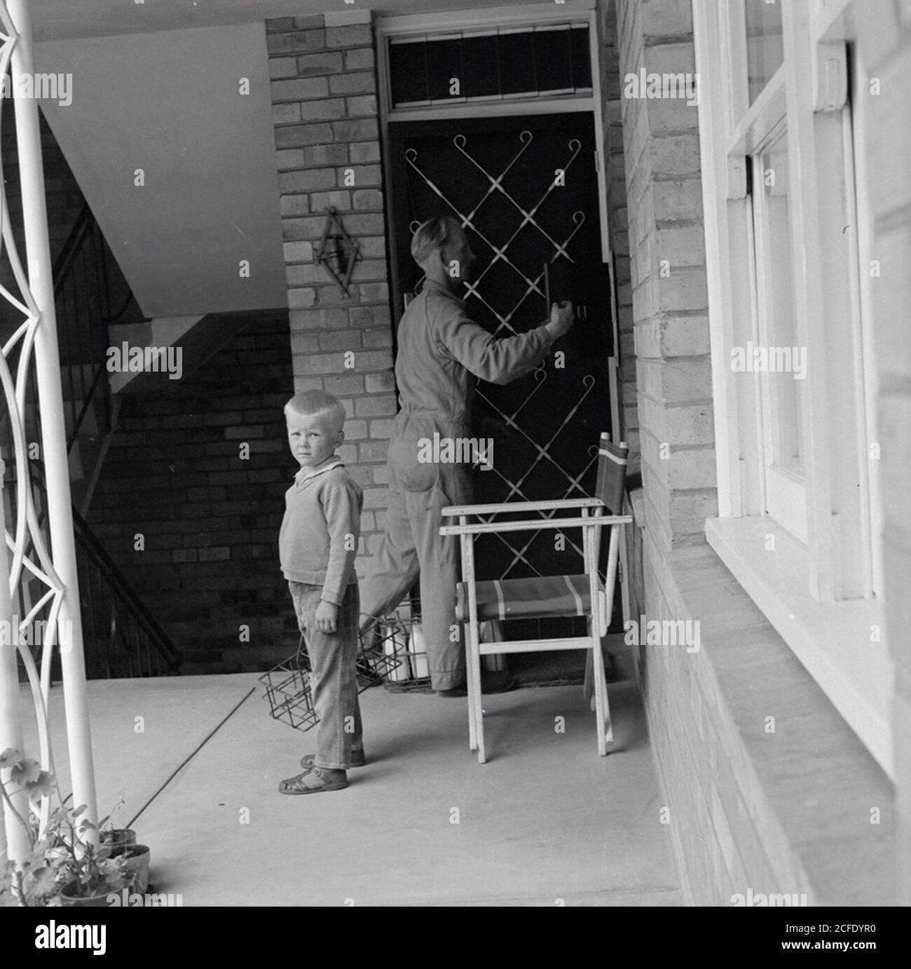 1940s milkman hi-res stock photography and images - Alamy