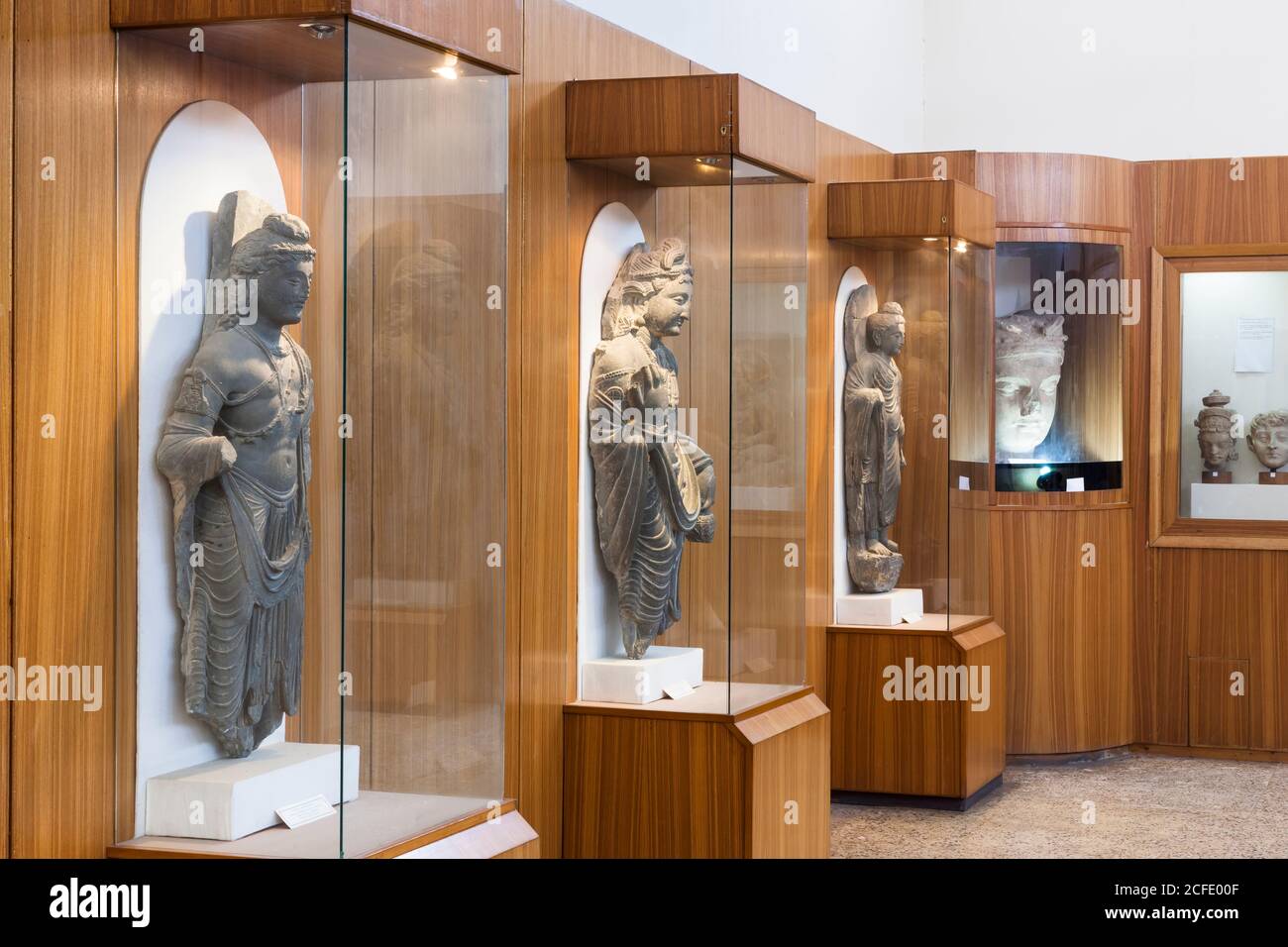 Ancient Gandhara Buddhism statues, stone carving, Gallery of Gandhara ...