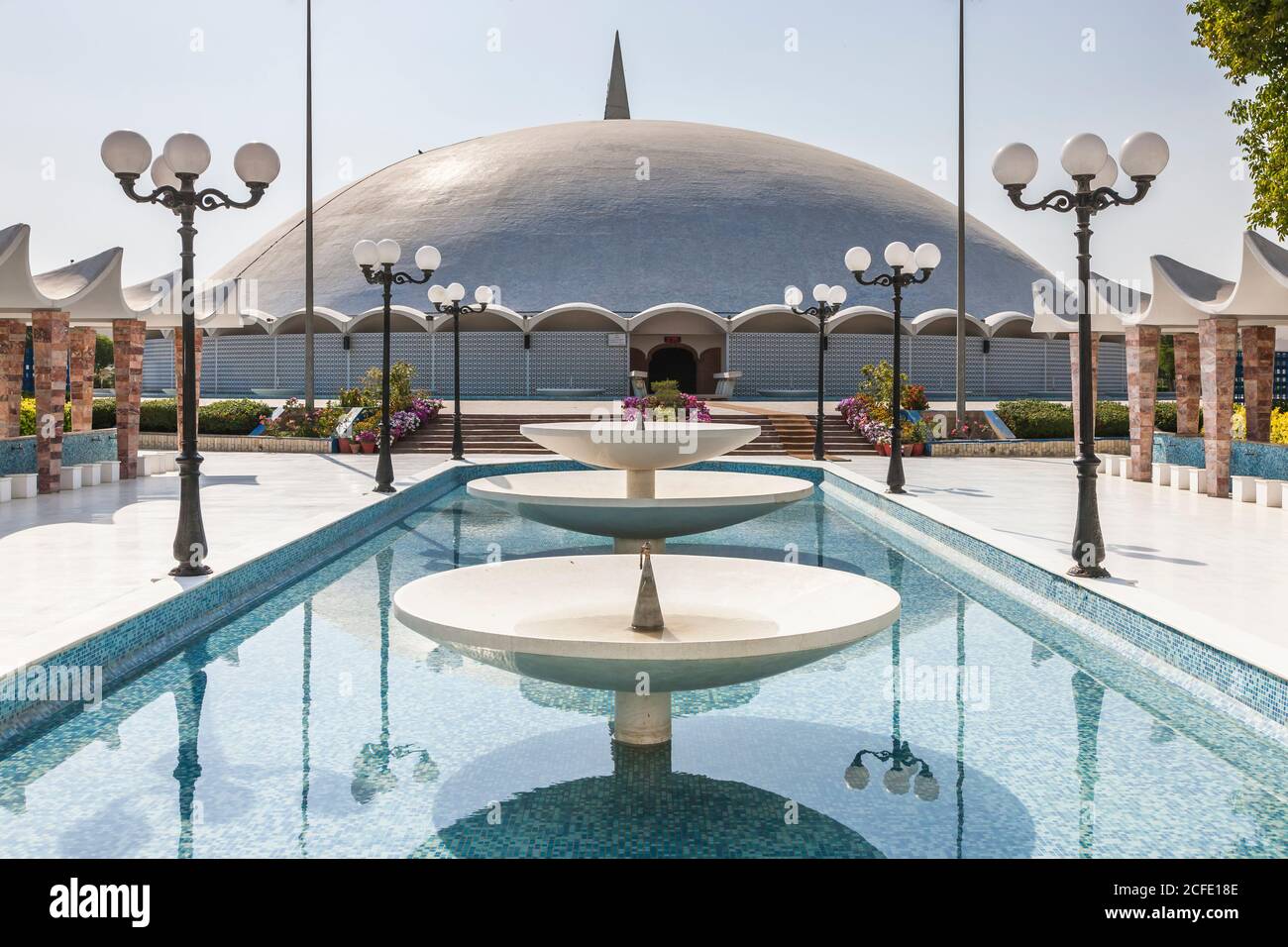 Masjid e tooba karachi hi-res stock photography and images - Alamy