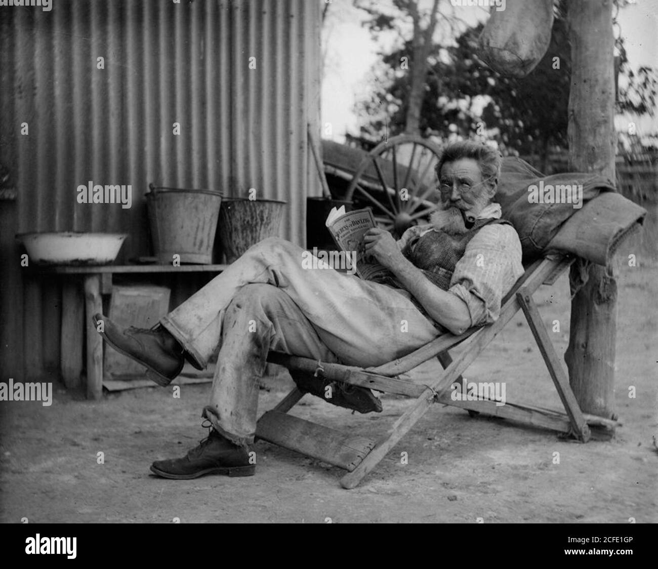 1940s Man With Pipe Black and White Stock Photos & Images - Alamy