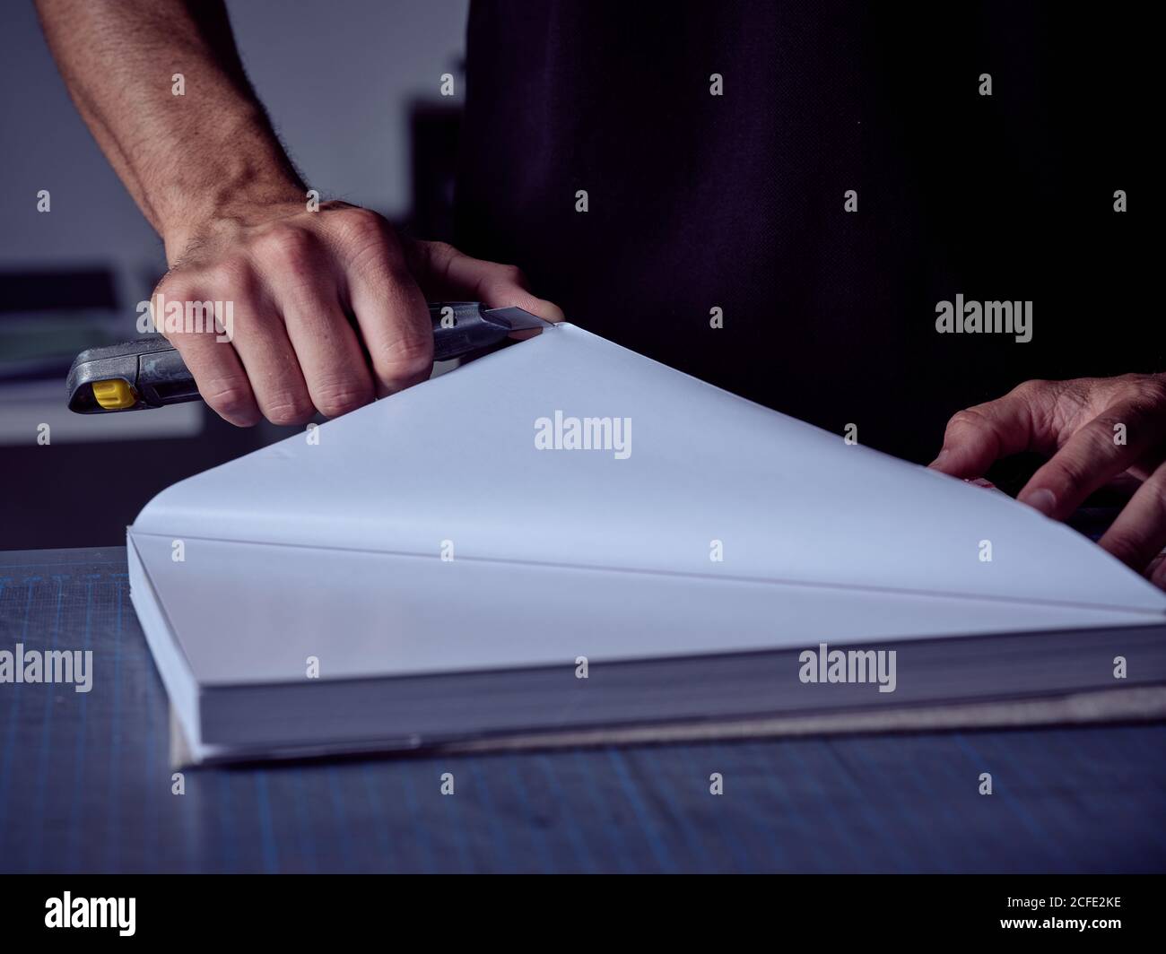 Bookbinding knife hi-res stock photography and images - Alamy