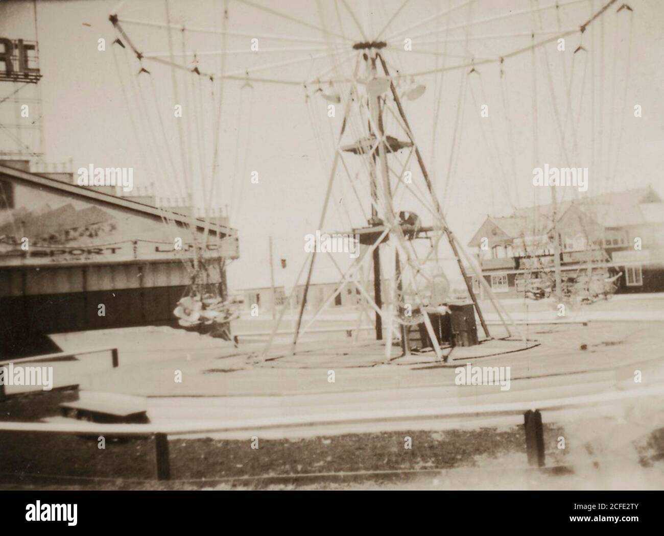 Vintage fairground art hi-res stock photography and images - Alamy