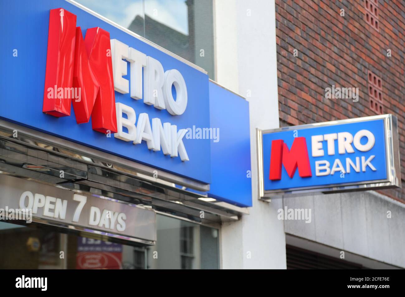 Metro bank logo hi-res stock photography and images - Alamy