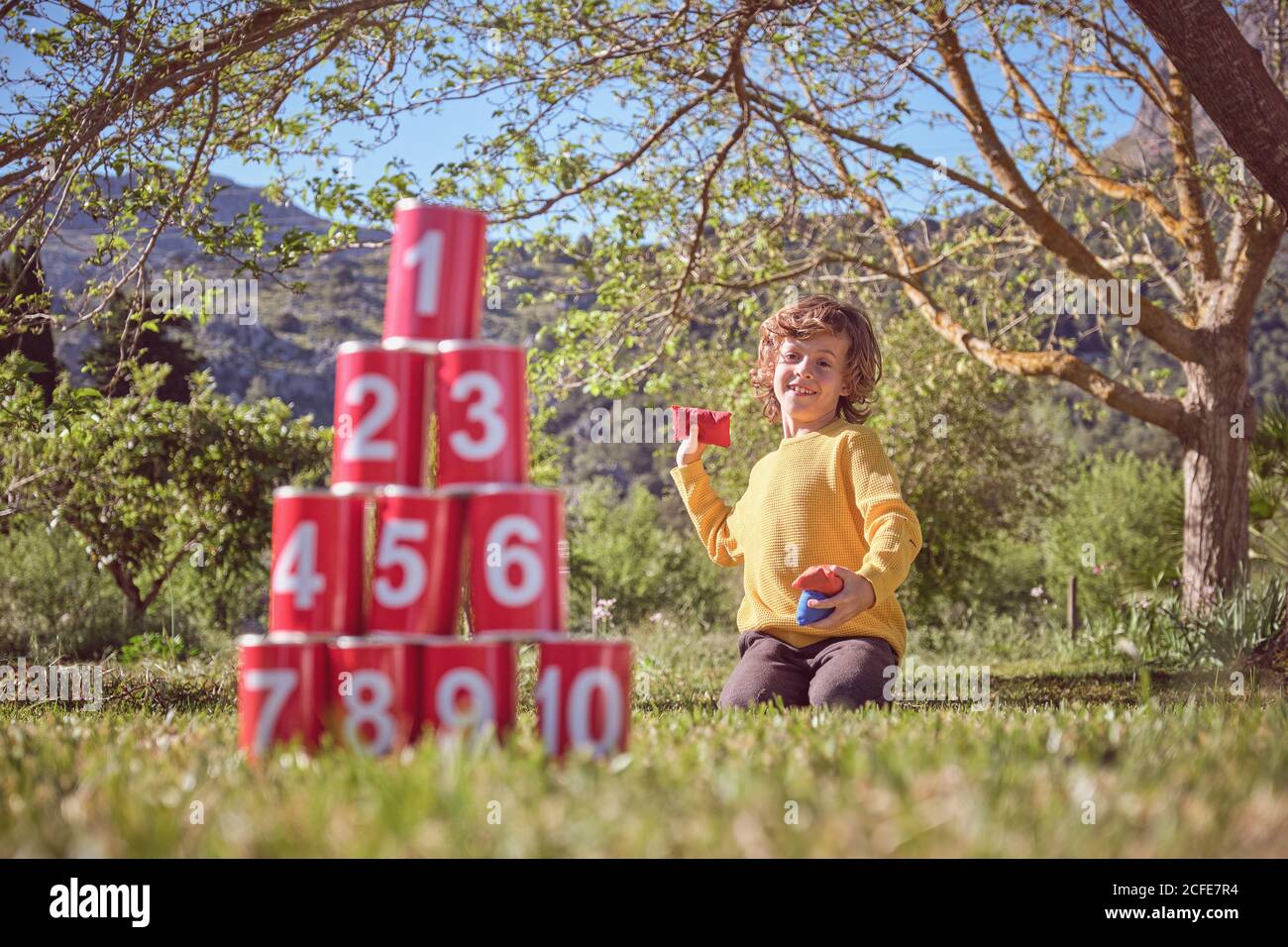 Throwing Cans High Resolution Stock Photography and Images - Alamy