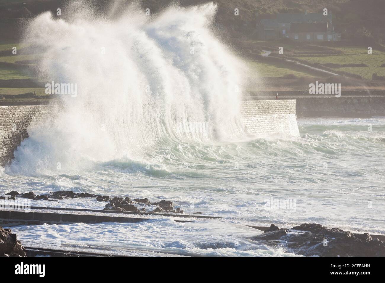 Harbor wall hi-res stock photography and images - Alamy