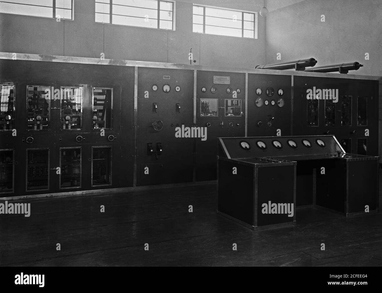 1930s control room hi-res stock photography and images - Alamy