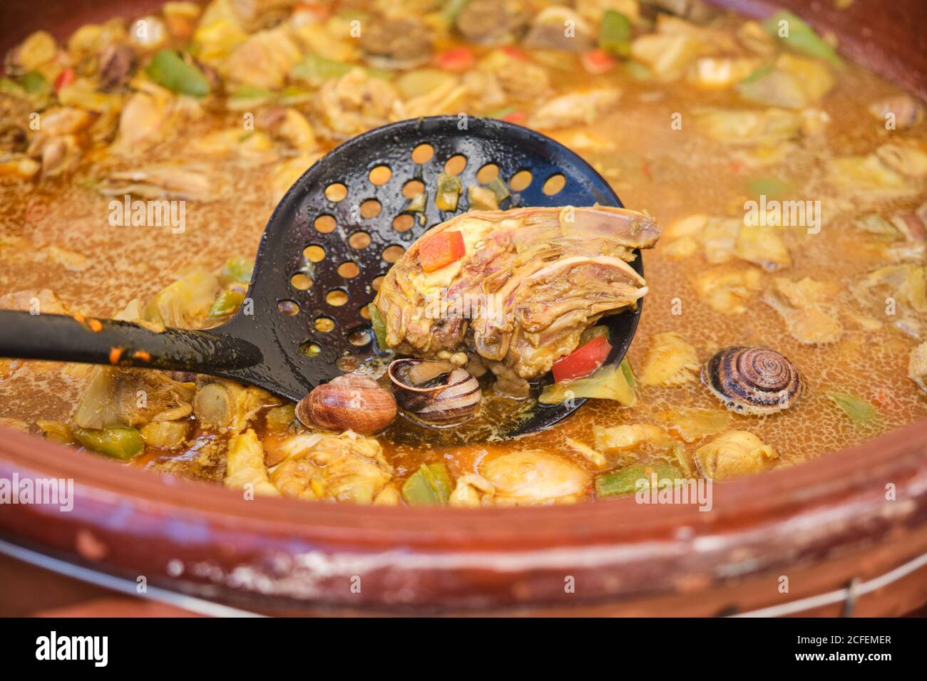 Large cooking pot hi-res stock photography and images - Alamy