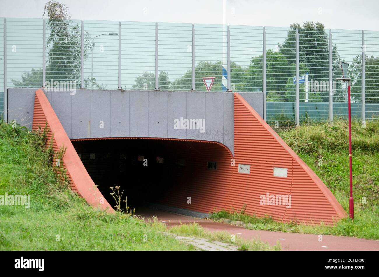 Subway underpass pedestrians hi-res stock photography and images - Alamy