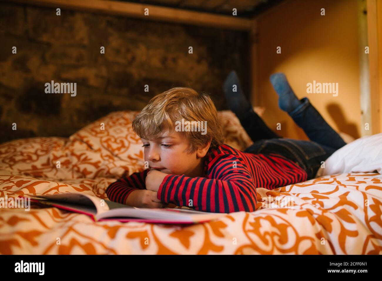 Dreamy child hi-res stock photography and images - Alamy