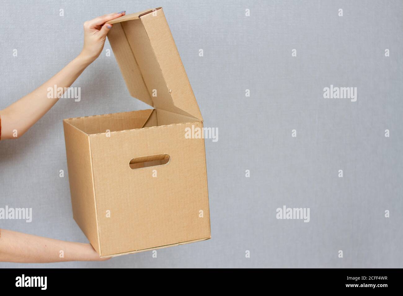 Hands open hi-res stock photography and images - Alamy