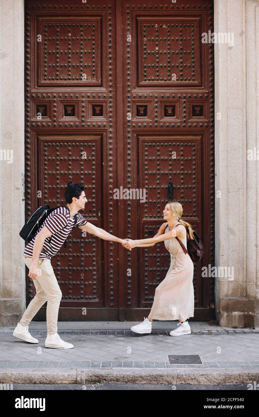 Young woman boyfriend front door hi-res stock photography and images ...