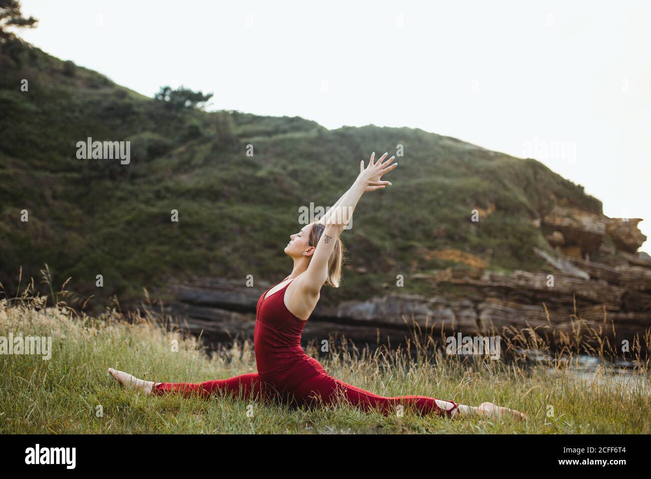 Difficult posture position hi-res stock photography and images - Alamy