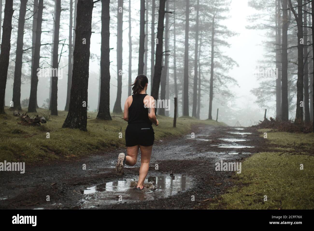 Move puddle hi-res stock photography and images - Alamy