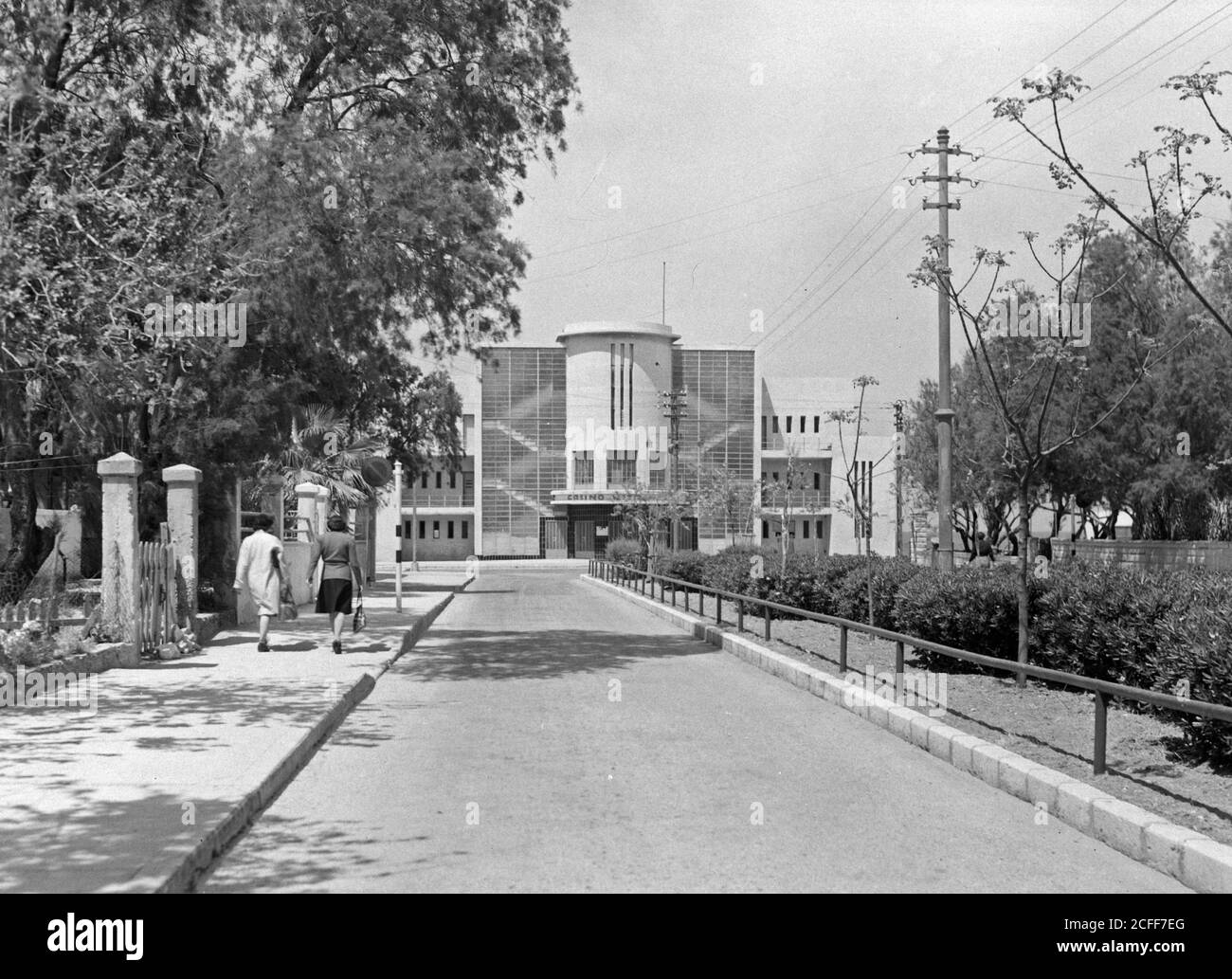 1940s haifa israel street scene hi-res stock photography and images - Alamy