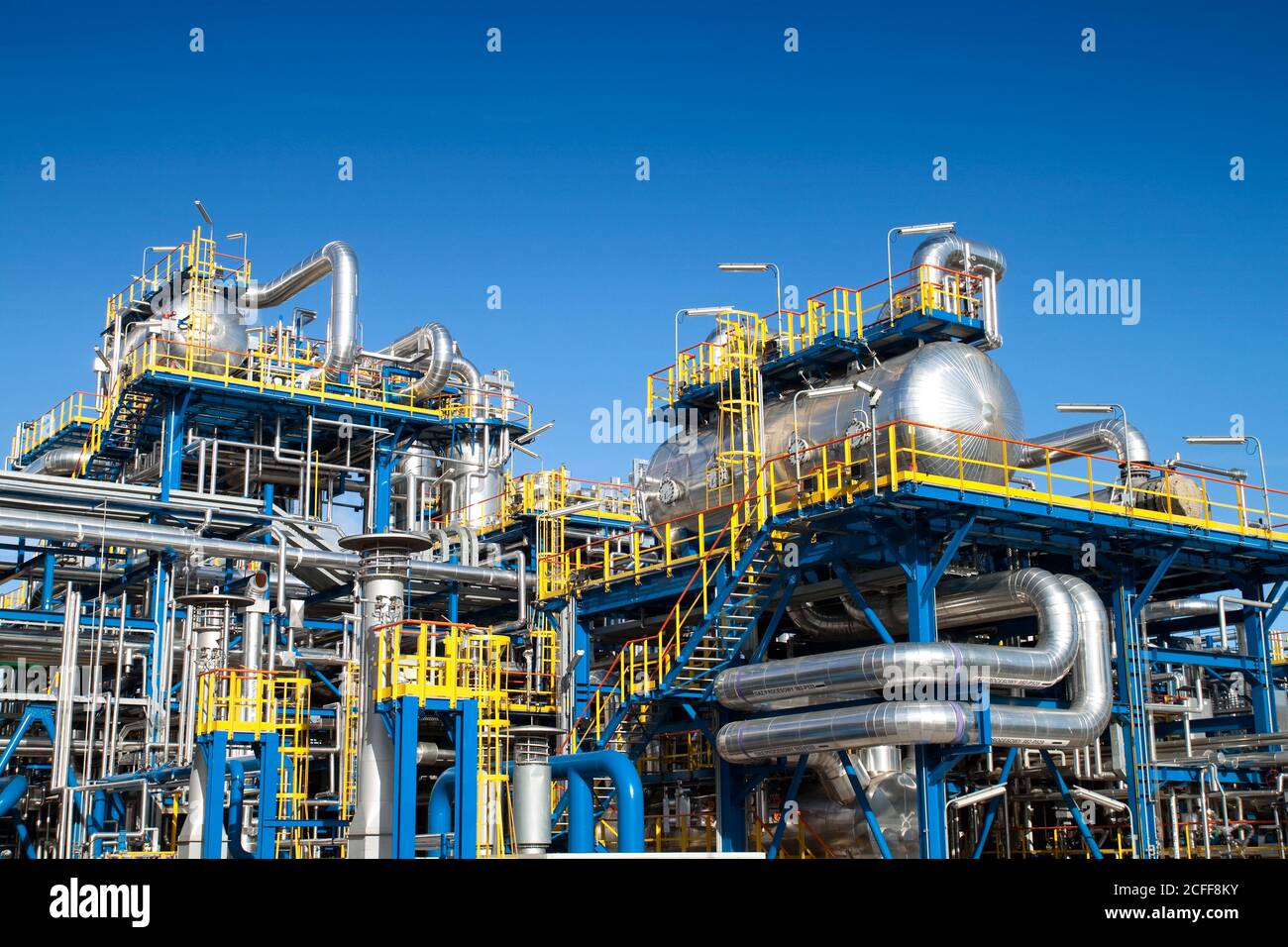 Petroleum installation hi-res stock photography and images - Alamy