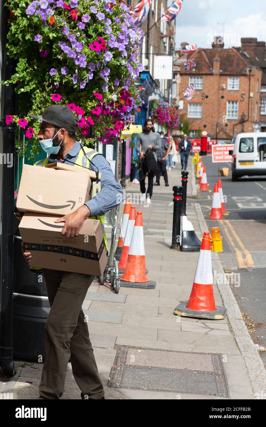 Amazon delivery man hi-res stock photography and images - Alamy