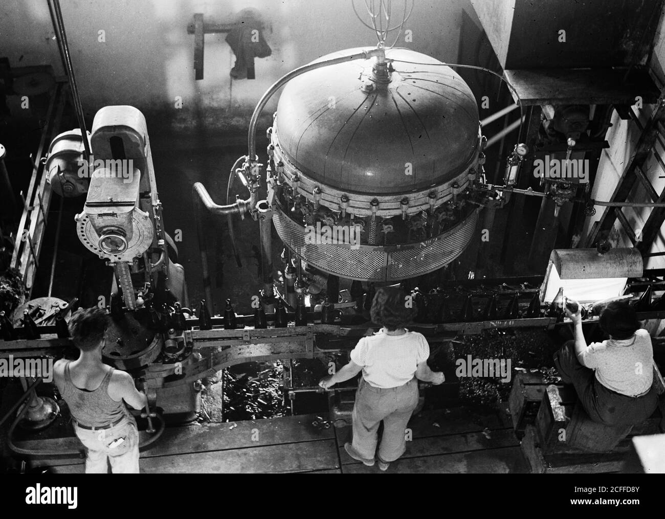 1920s Wine Making High Resolution Stock Photography and Images - Alamy