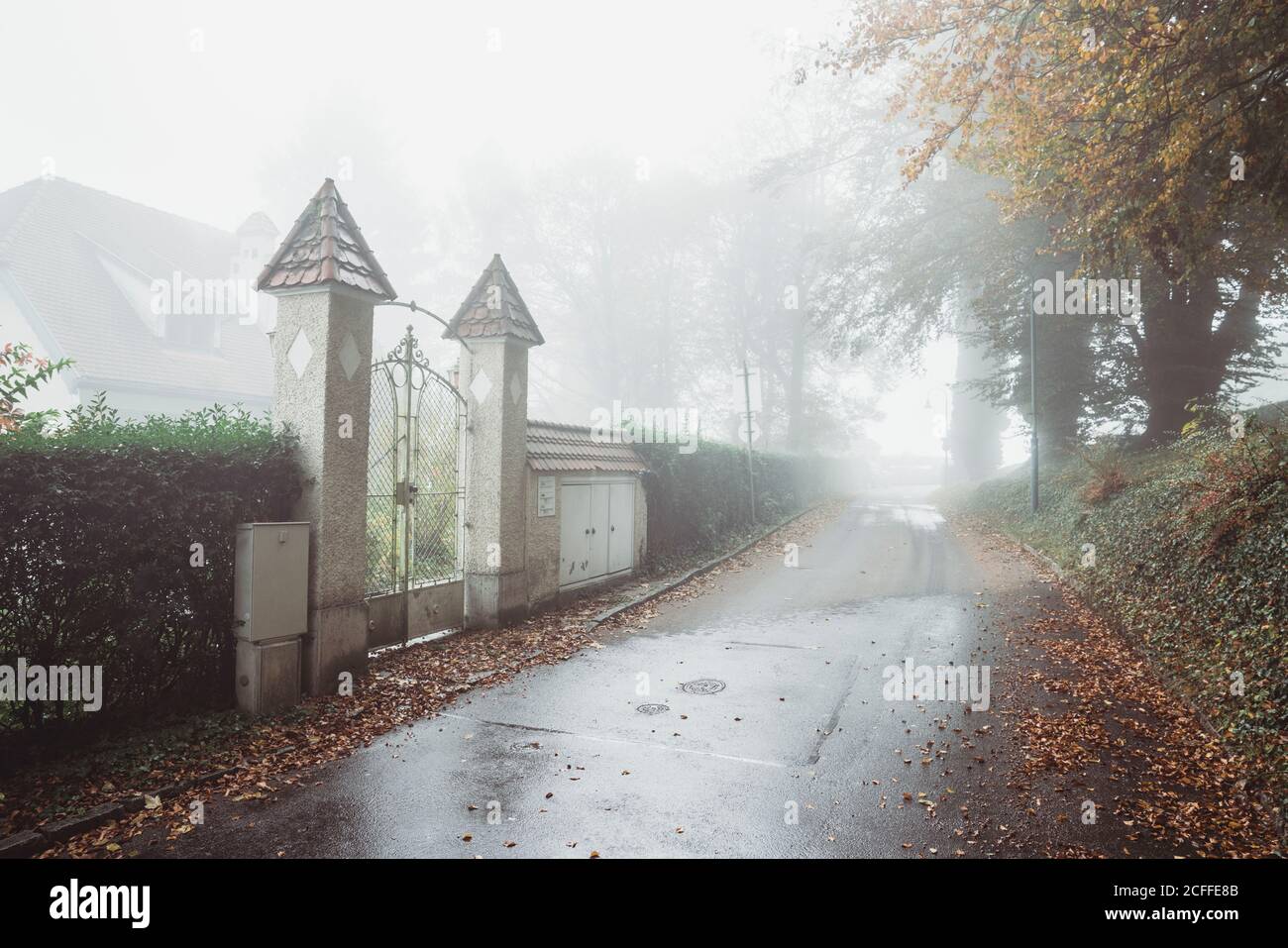 Fading into fog hi-res stock photography and images - Alamy
