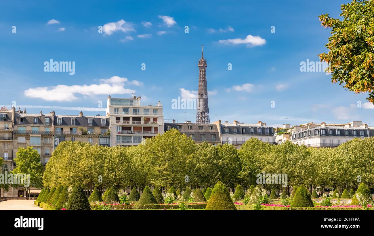 Eiffel tower typical parisian building hi-res stock photography and ...