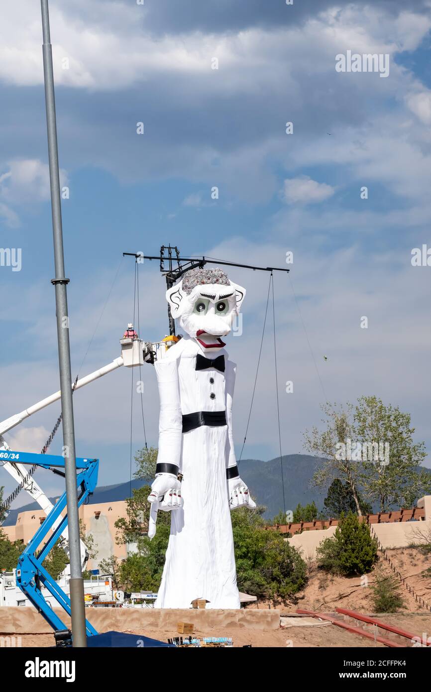 Zozobra (Old Man Gloom) in Santa Fe, New Mexico Stock Photo - Alamy